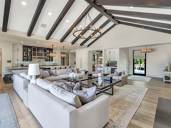 4545 N Launfal Ave, Phoenix, AZ 85018 | MLS #6700040 | Zillow