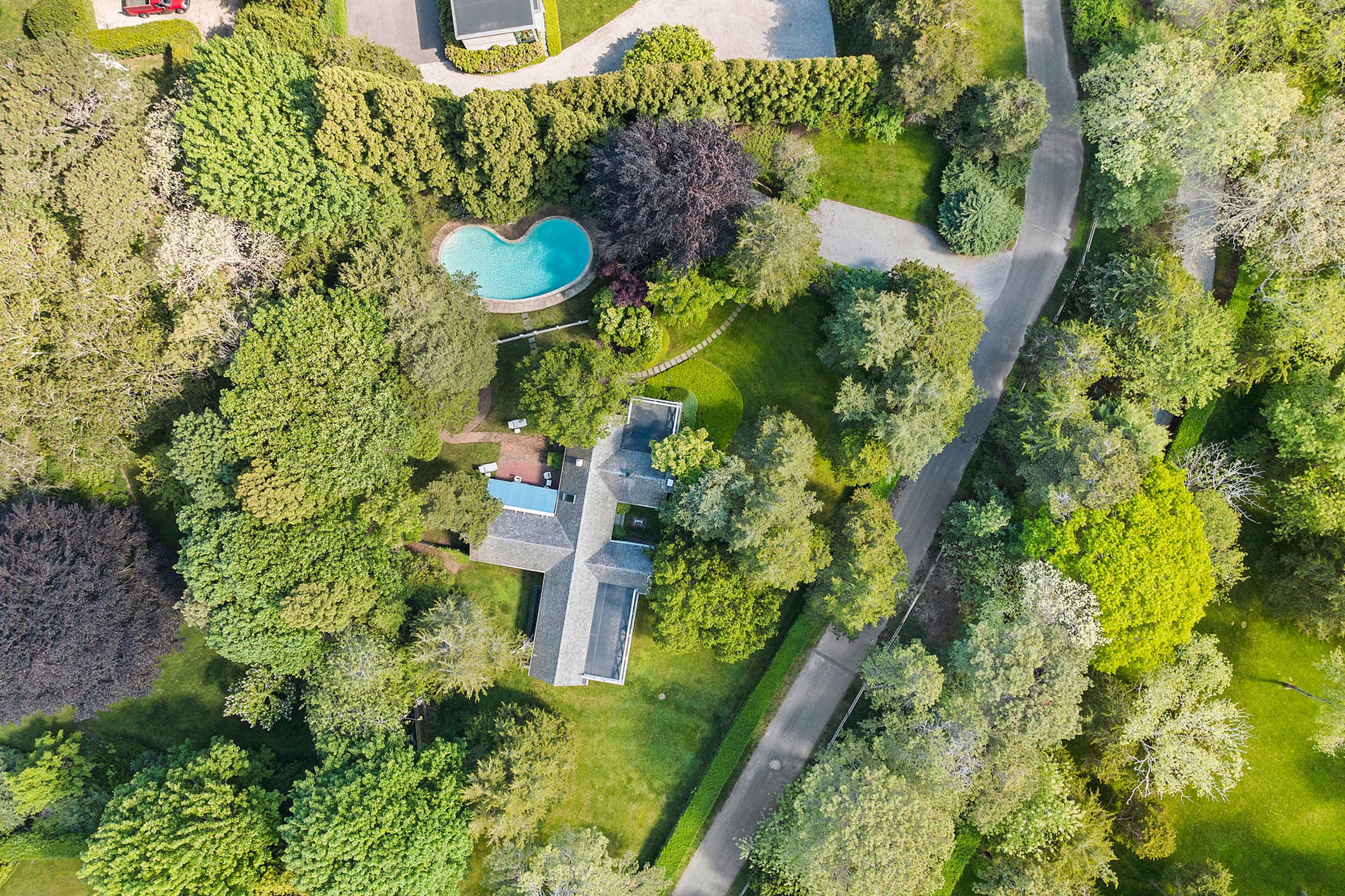 454 Further Ln, East Hampton, NY 11937 | Out East