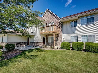 4788 W Maple Leaf Cir Milwaukee WI | Zillow