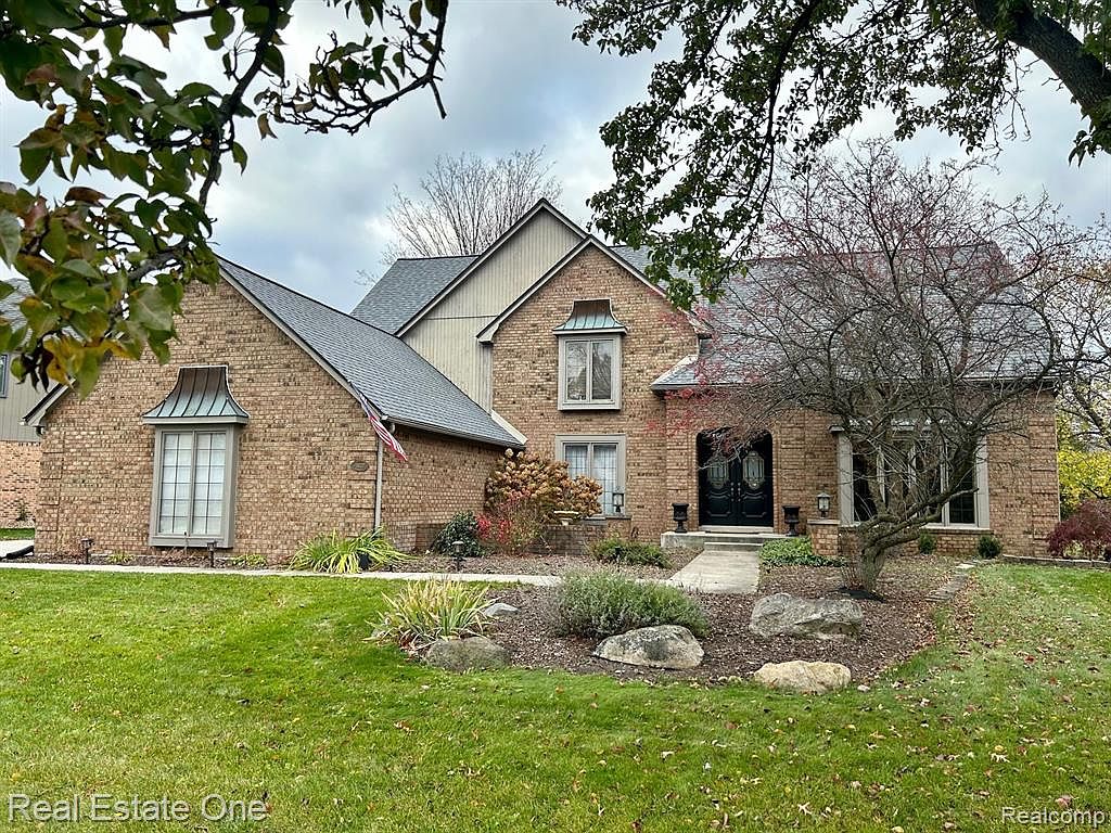 3632 Summit Ridge Dr, Rochester Hills, MI 48306 | MLS #20230094647 | Zillow