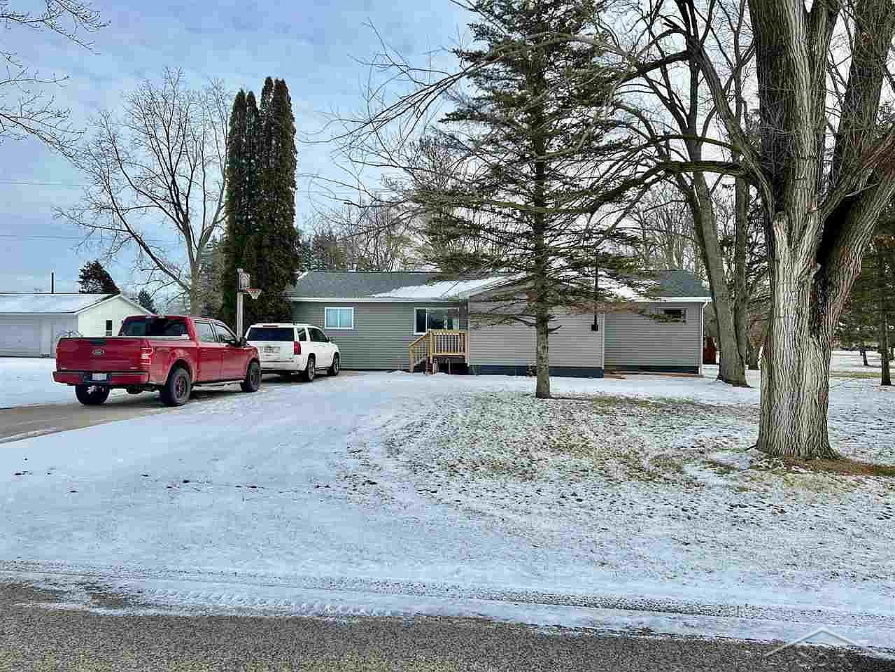 3849 S Nine Mile Rd, Wheeler, MI 48662 | Zillow