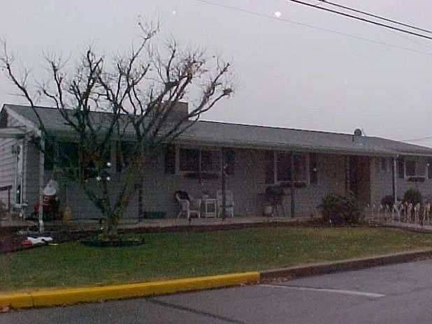 2 W Colliery Ave, Tower City, PA 17980 | Zillow