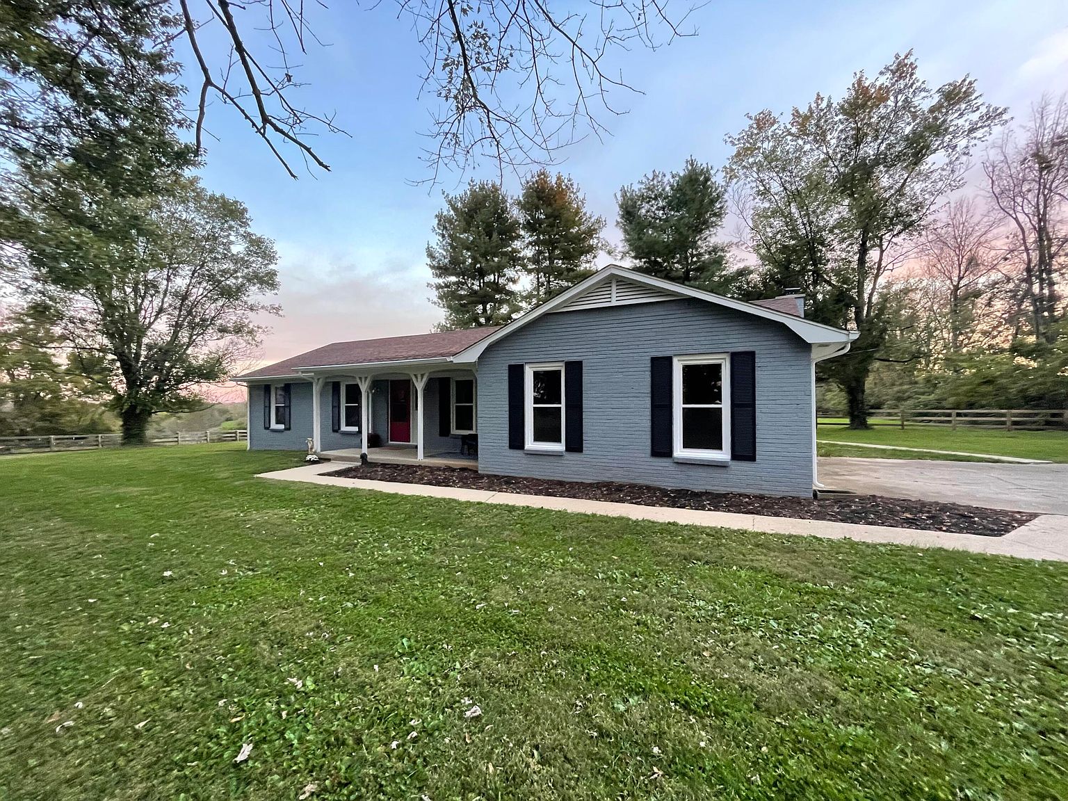 1415 Pinckard Pike, Versailles, KY 40383 | Zillow