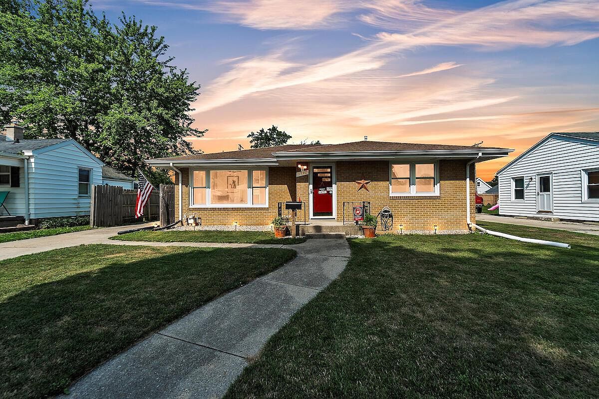 3340 6th AVENUE, Racine, WI 53402 | Zillow