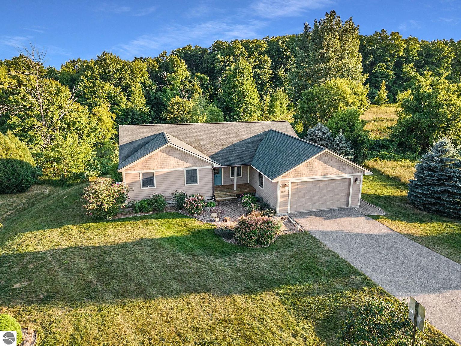3868 Smokey Ridge Rd, Traverse City, MI 49686 | Zillow