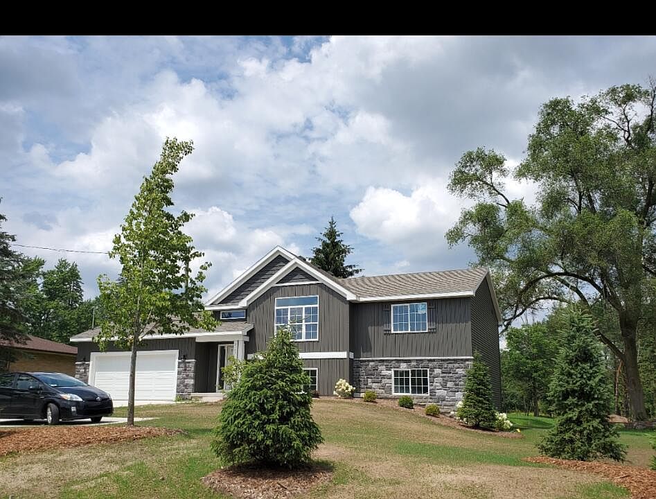 3103 52nd St SE, Kentwood, MI 49512 | Zillow
