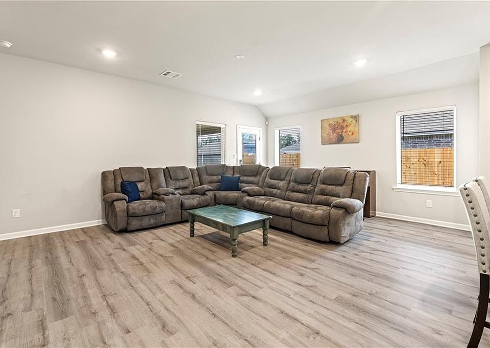 24335 Dawson Ct, Ponchatoula, LA 70454 | MLS #2411896 | Zillow