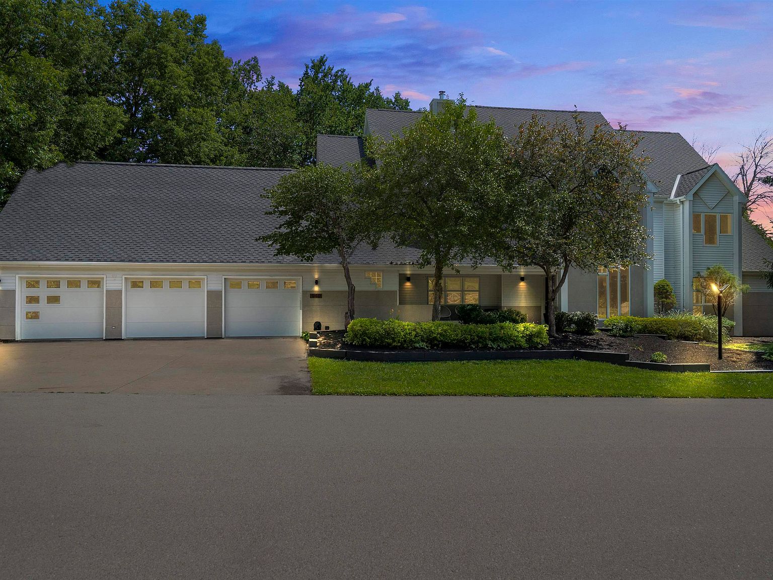 940 Prince Phillip Dr, Dubuque, IA 52003 | Zillow