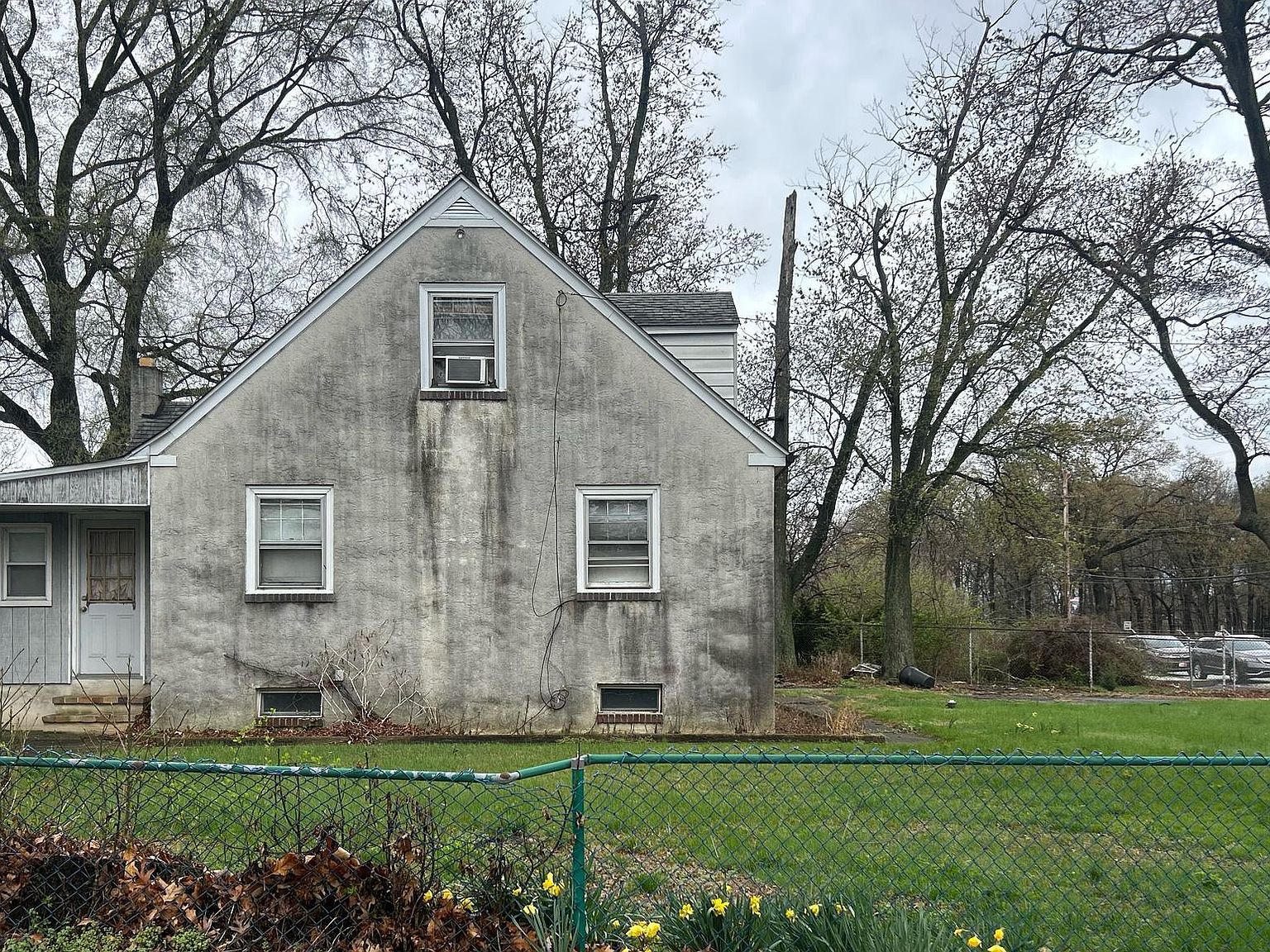 95 1st Ave, Lester, PA 19029 | Zillow