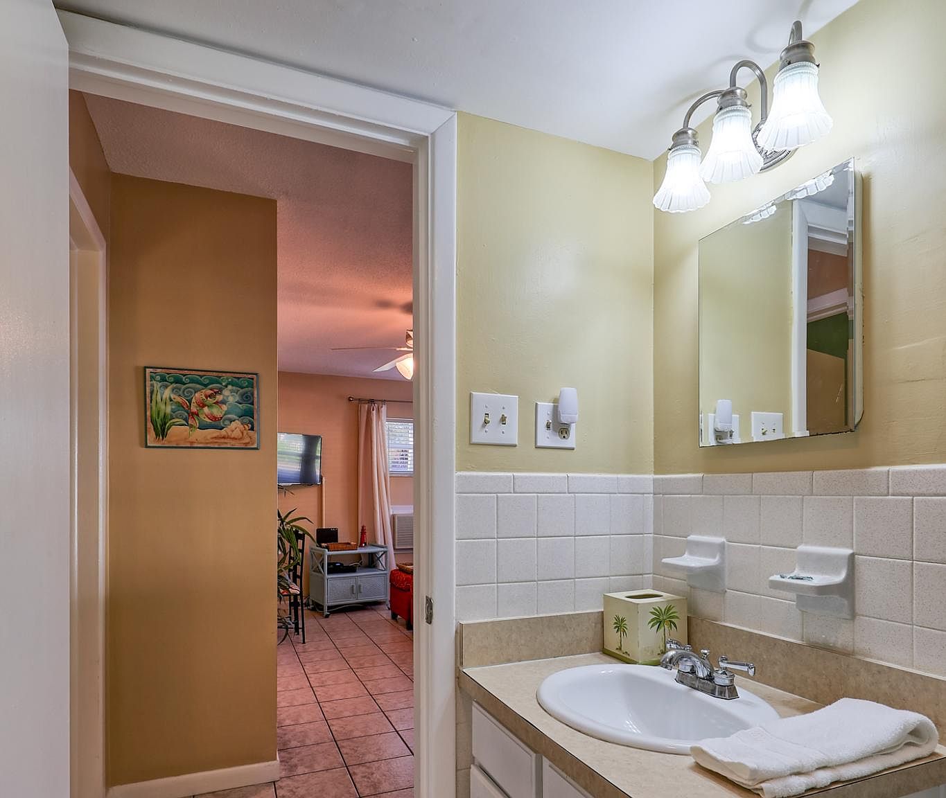 209 1st St #3, Indian Rocks Beach, FL 33785 | Zillow
