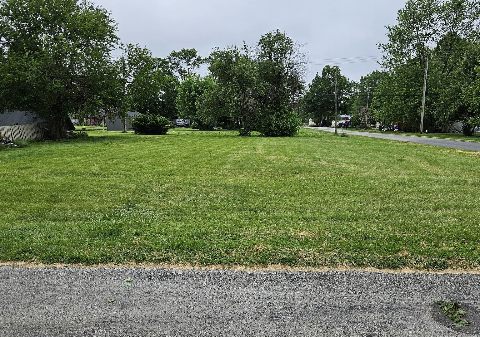 302 E Market St, Sidell, IL 61876 | MLS #12371432 | Zillow