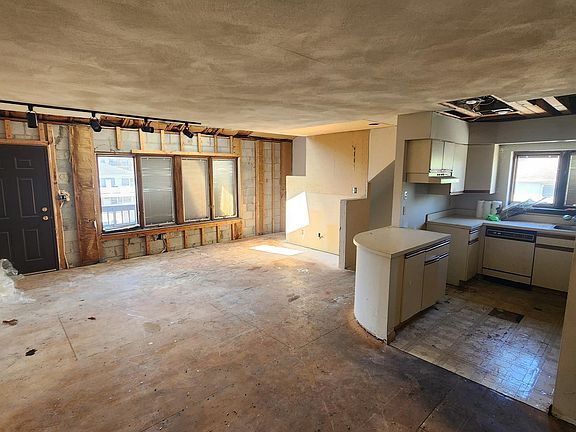 639 E Broadway #5, Long Beach, NY 11561 | MLS #873574 | Zillow