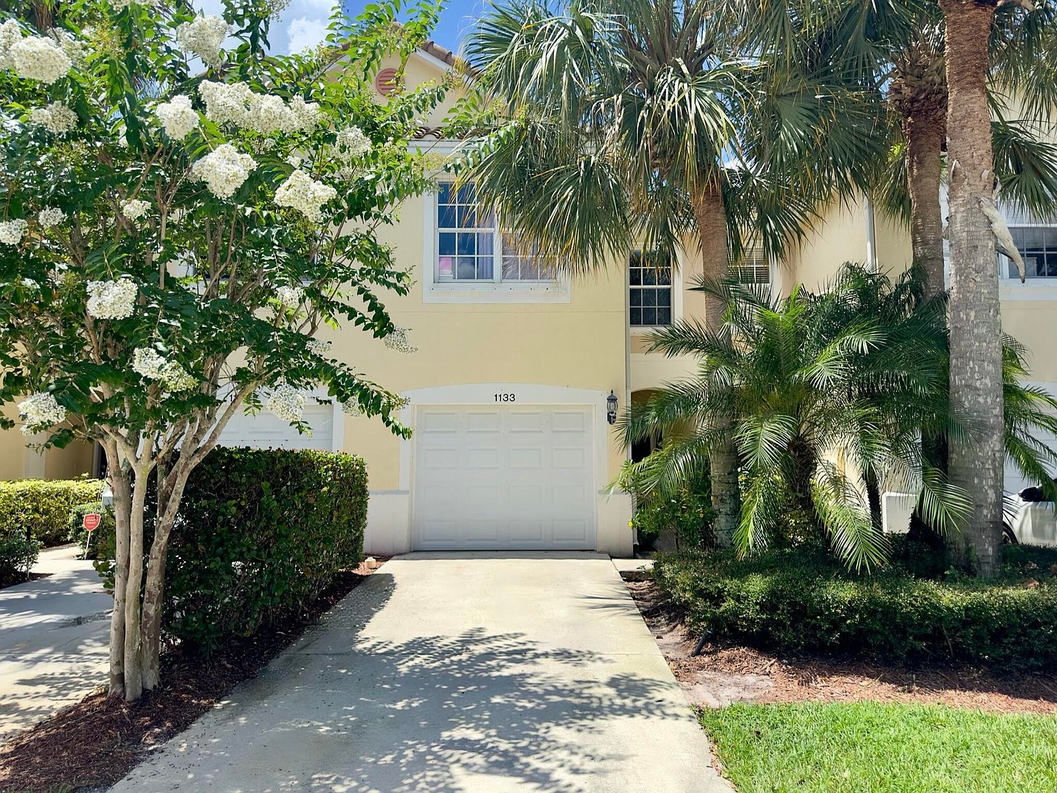 1133 Pinewood Lake Ct, Greenacres, FL 33415 | MLS #RX-10900772 | Zillow