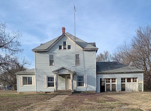 303 E 1st Ave, Caney, KS 67333 | MLS #46342 | Zillow