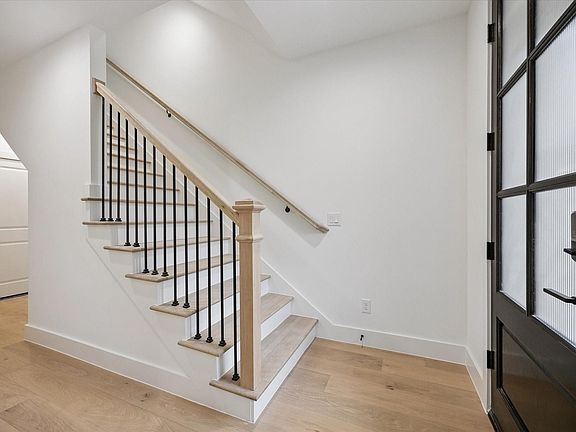 3707 Somerset York Ln, Houston, TX 77055 | MLS #67805796 | Zillow