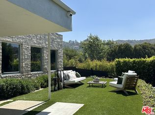 7346 Pacific View Dr, Los Angeles, CA 90068 | MLS #24-389737 | Zillow