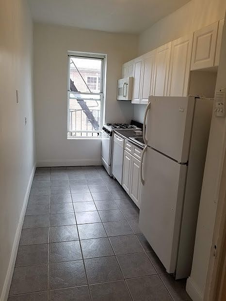 3541 97th St APT 3A, Corona, NY 11368 | Zillow