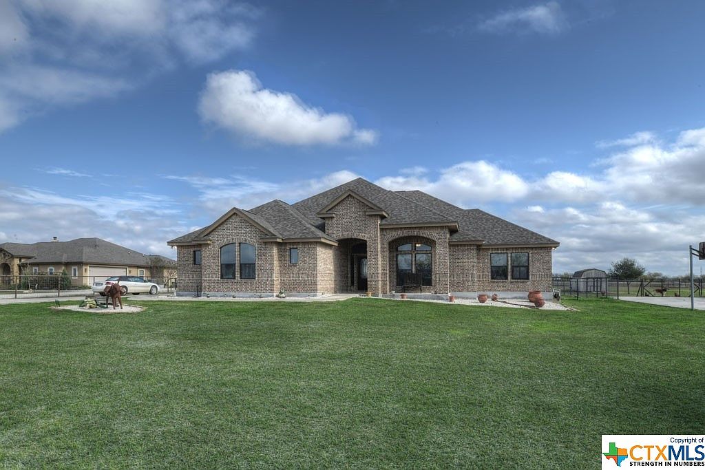 9661 Huber Rd, Seguin, TX 78155 | Zillow