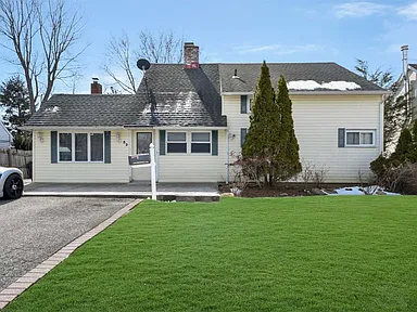 32 Ballad Ln Hicksville NY | Zillow
