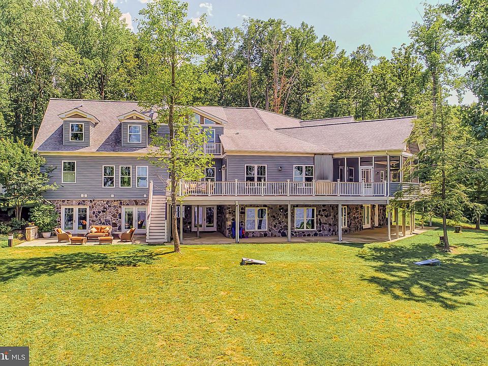 315 Tyler Point Ln, Bumpass, VA 23024 | Zillow