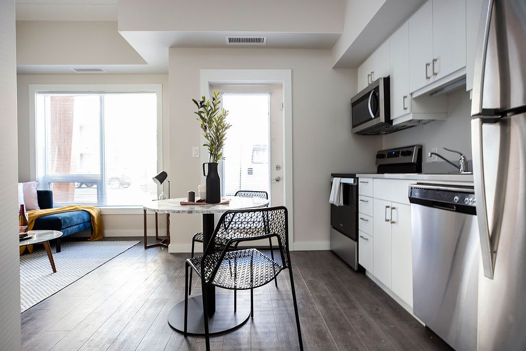 70 Bison Dr #5, Winnipeg, MB R3T 2S5 | Zillow