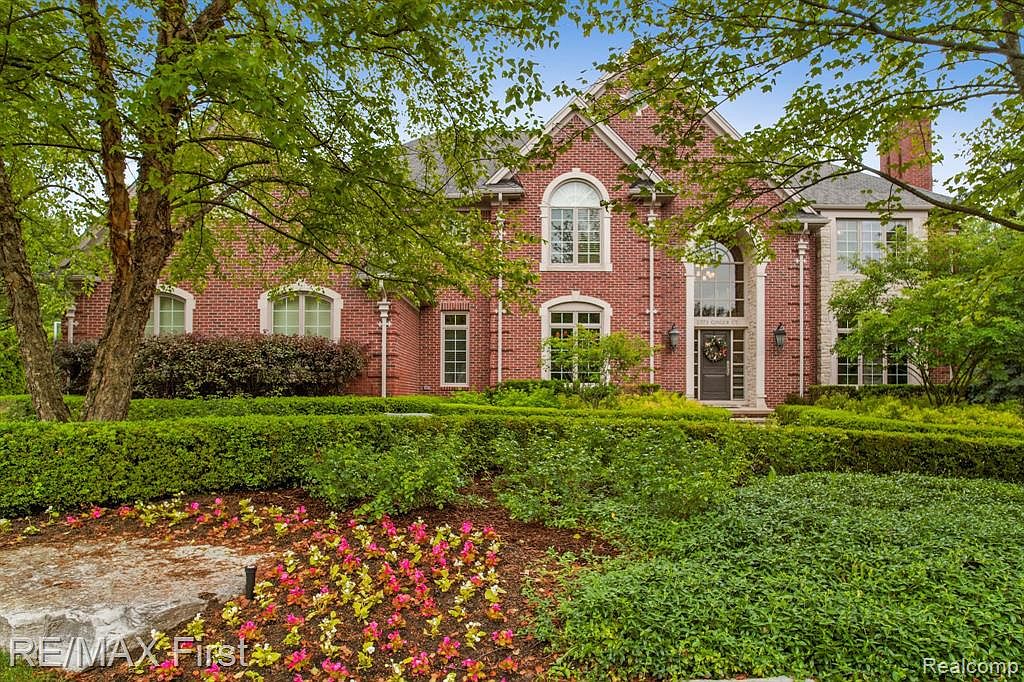 2573 Ginger Ct, Bloomfield Hills, MI 48304 | MLS #20230049208 | Zillow