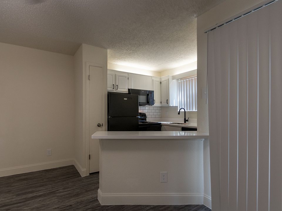 Cambridge Court - 5959 E Northwest Hwy Dallas TX | Zillow