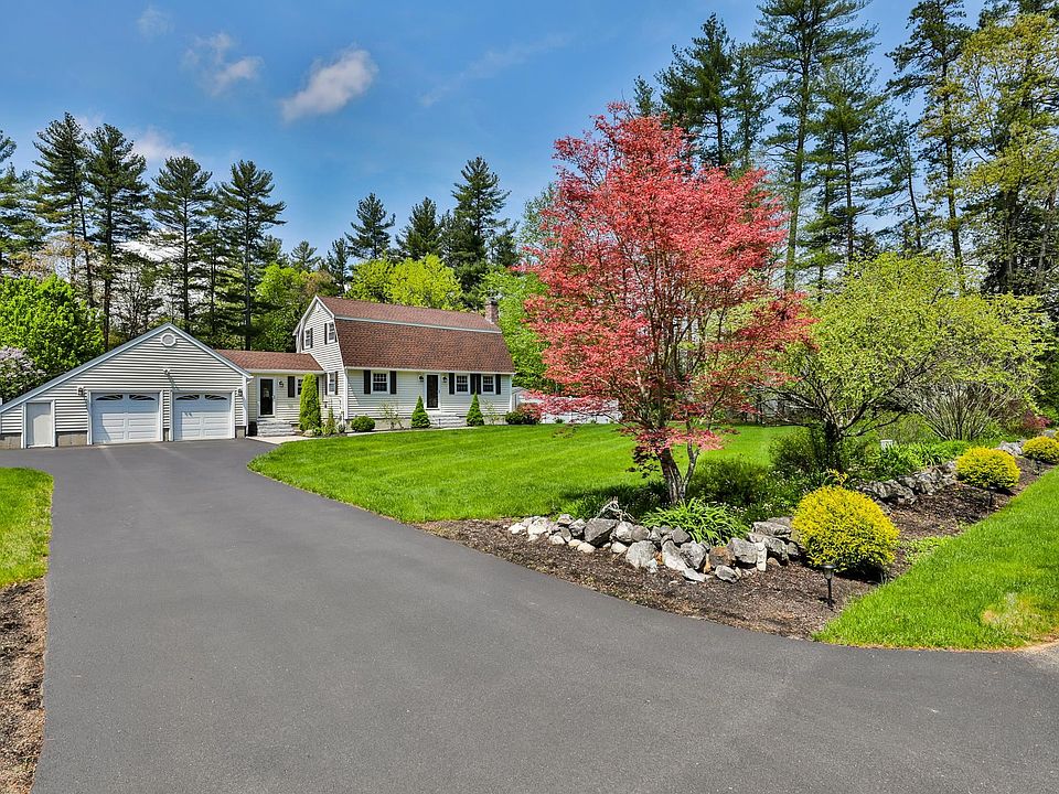 10 Riverside Drive, Merrimack, NH 03054 | Zillow