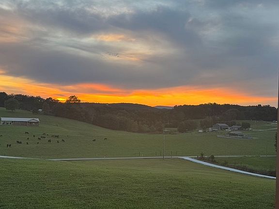 686 Bell Rd, La Fayette, GA 30728 | Zillow