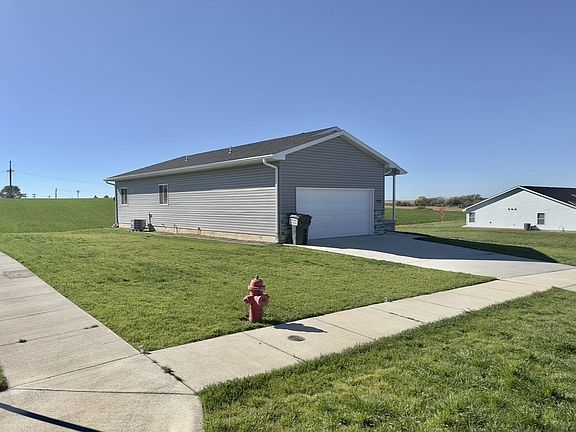 105 W 14th St, Madison, NE 68748 | MLS #230667 | Zillow