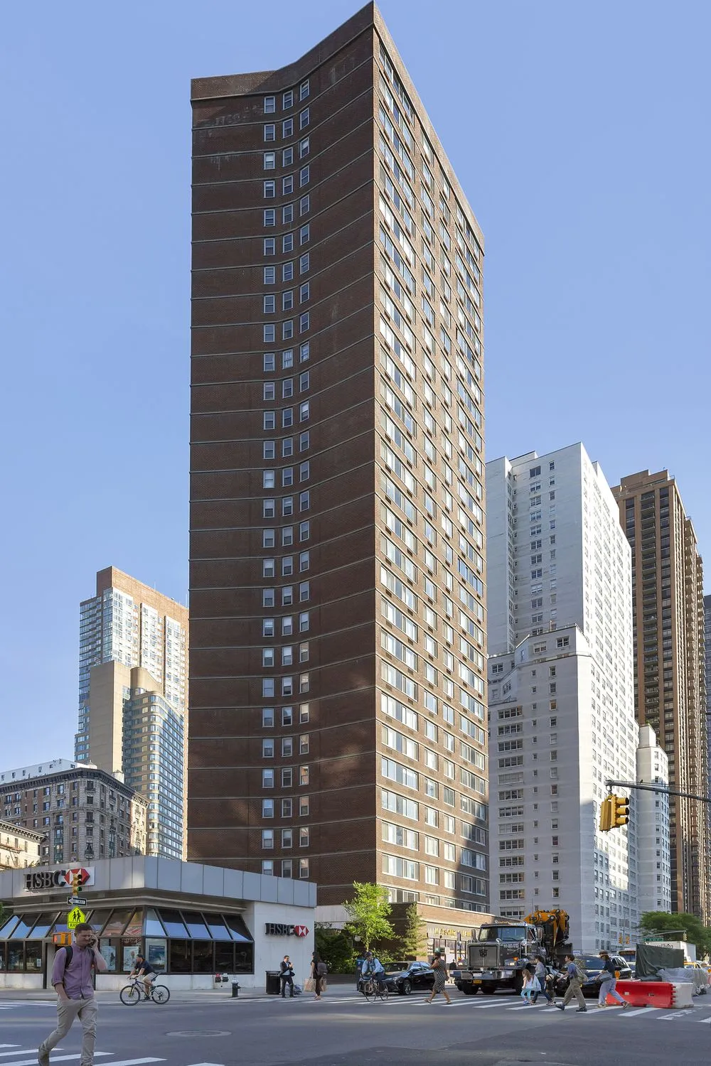 Nevada Towers at 2025 Broadway in Lincoln Square : Sales, Rentals ...