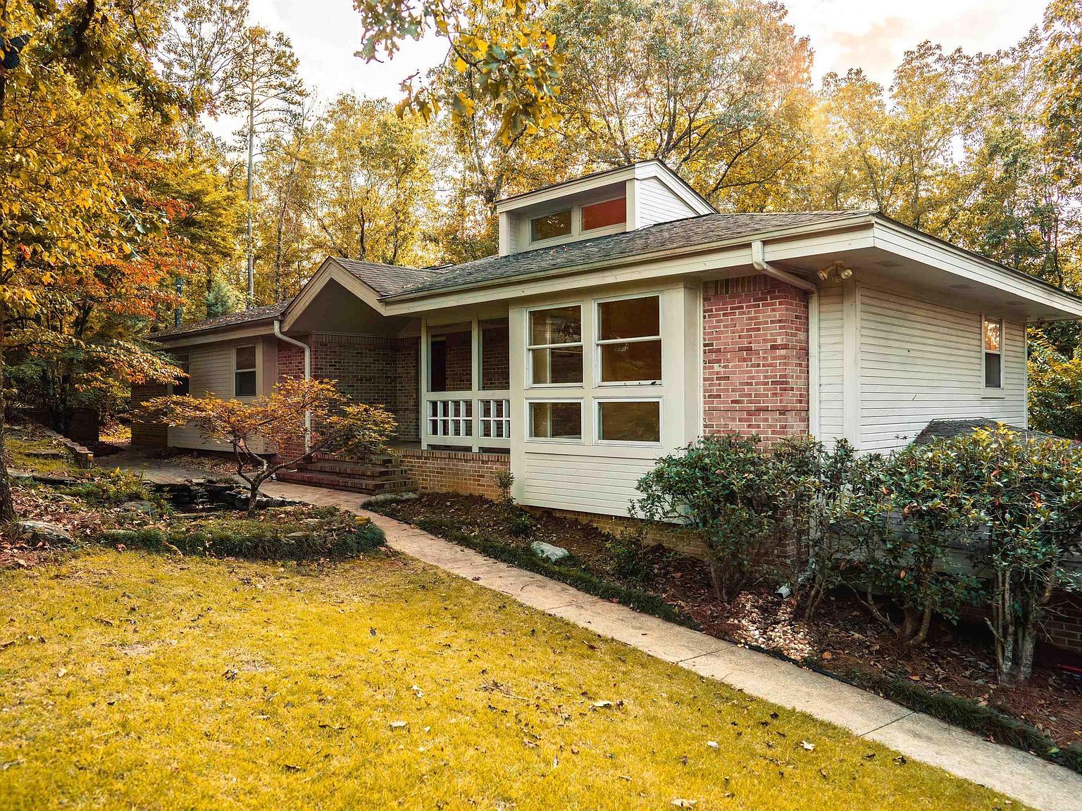 1086 Crest Rd, Leeds, AL 35094 | MLS #21365087 | Zillow