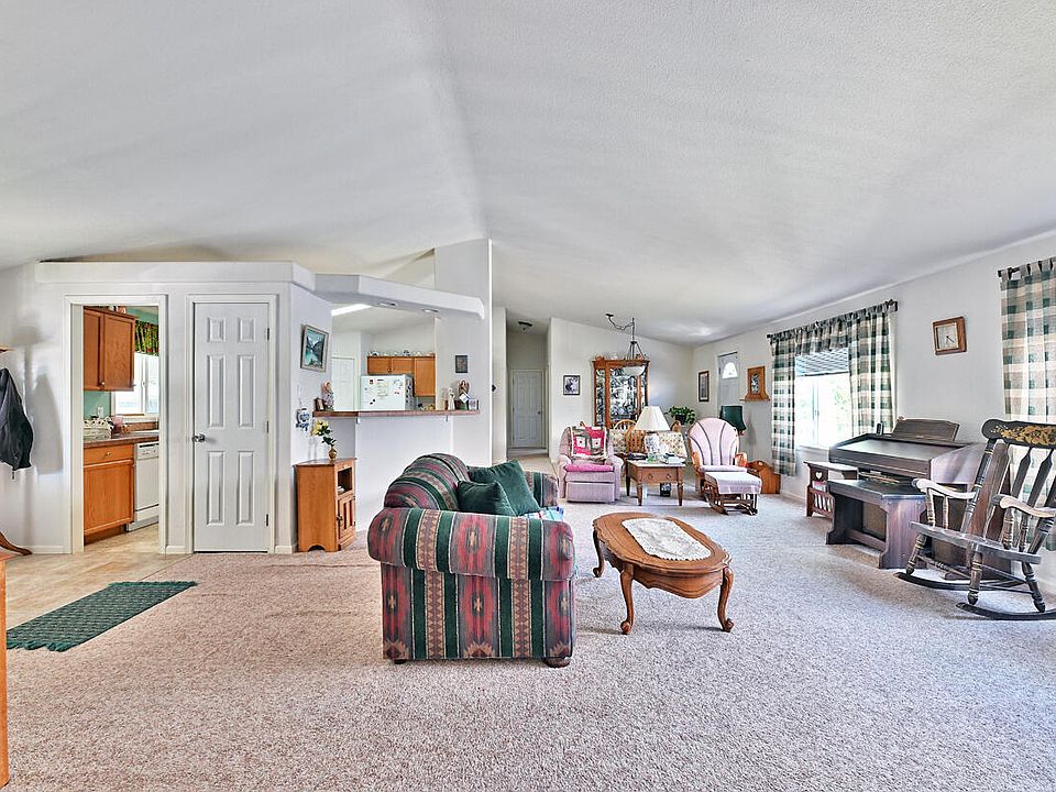 6901 Old Stage Rd UNIT 13, Central Point, OR 97502 | Zillow