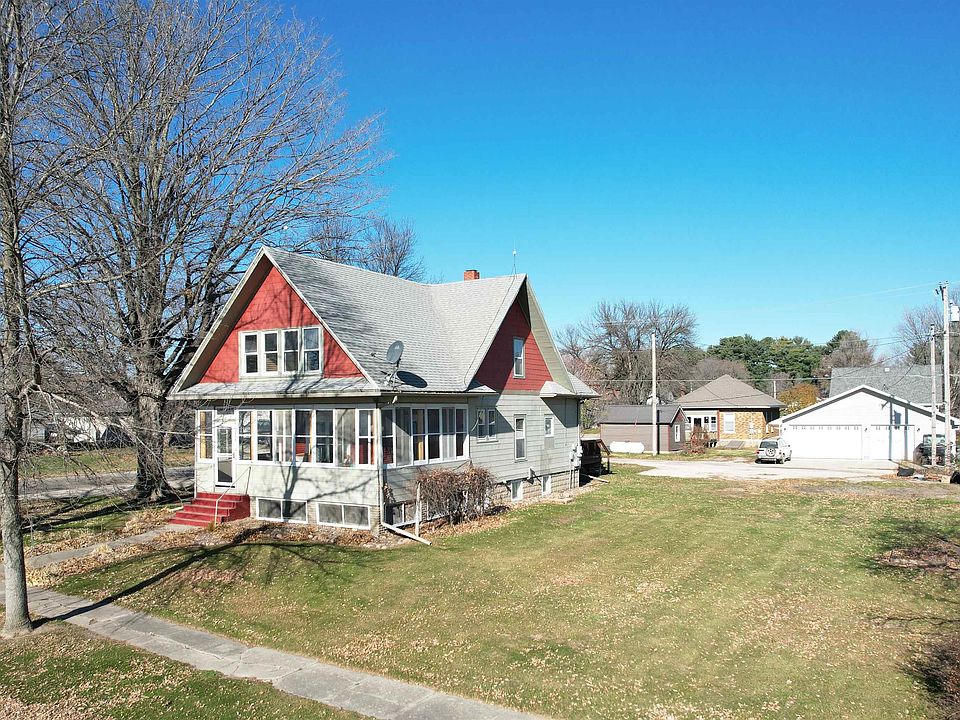 808 Franklin St, Elgin, IA 52141 | Zillow