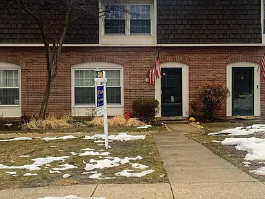Cardinal Forest Condo - 8218 Carrleigh Pkwy Springfield VA | Zillow