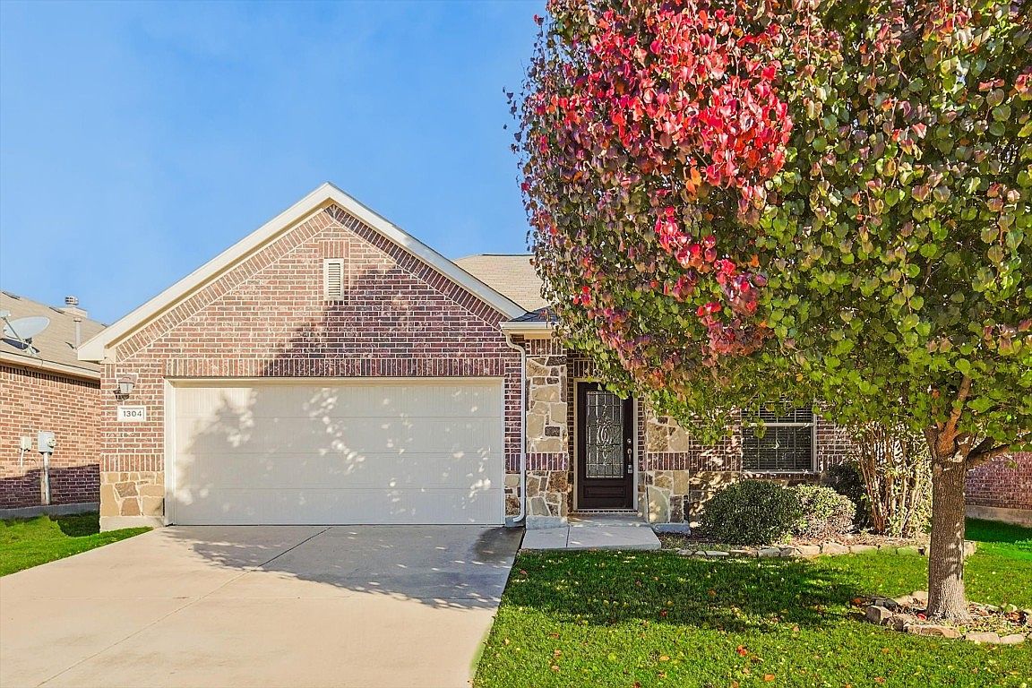 1304 Zanna Grace Way, Haslet, TX 76052 | MLS #20487131 | Zillow