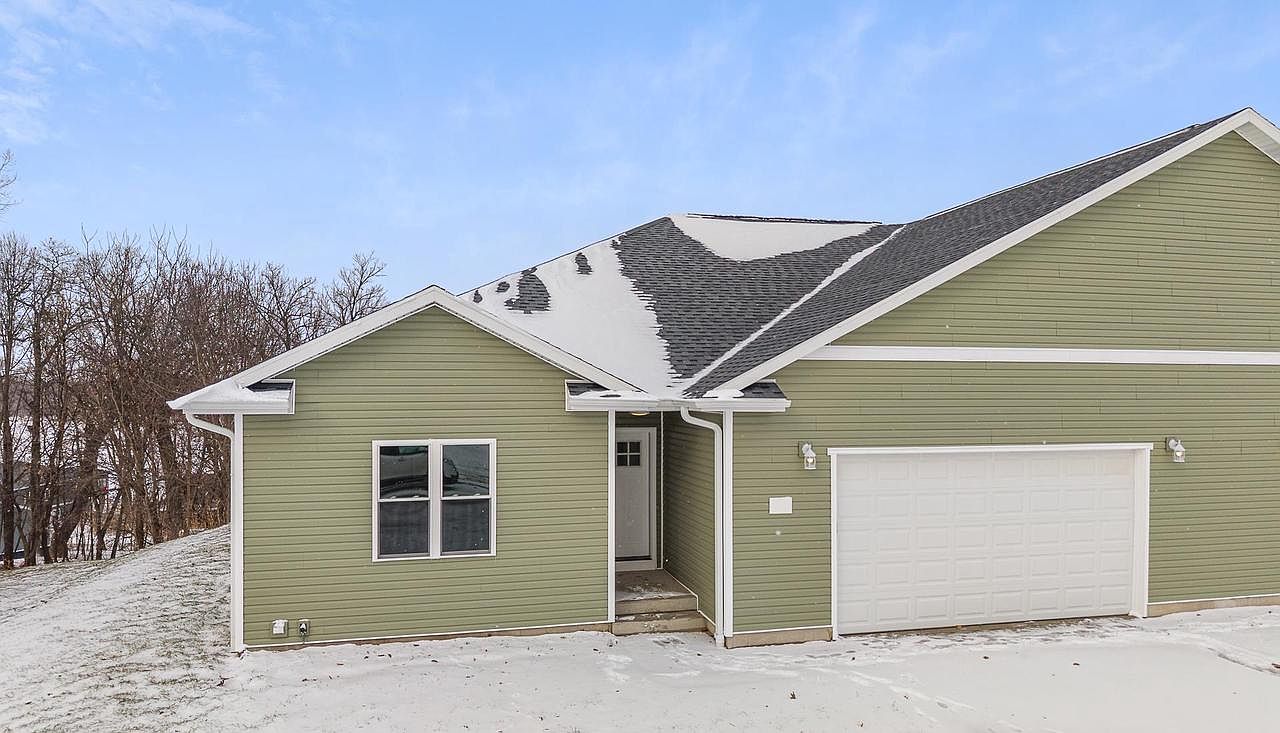 690 North Main Street, Fall River, WI 53932 | Zillow