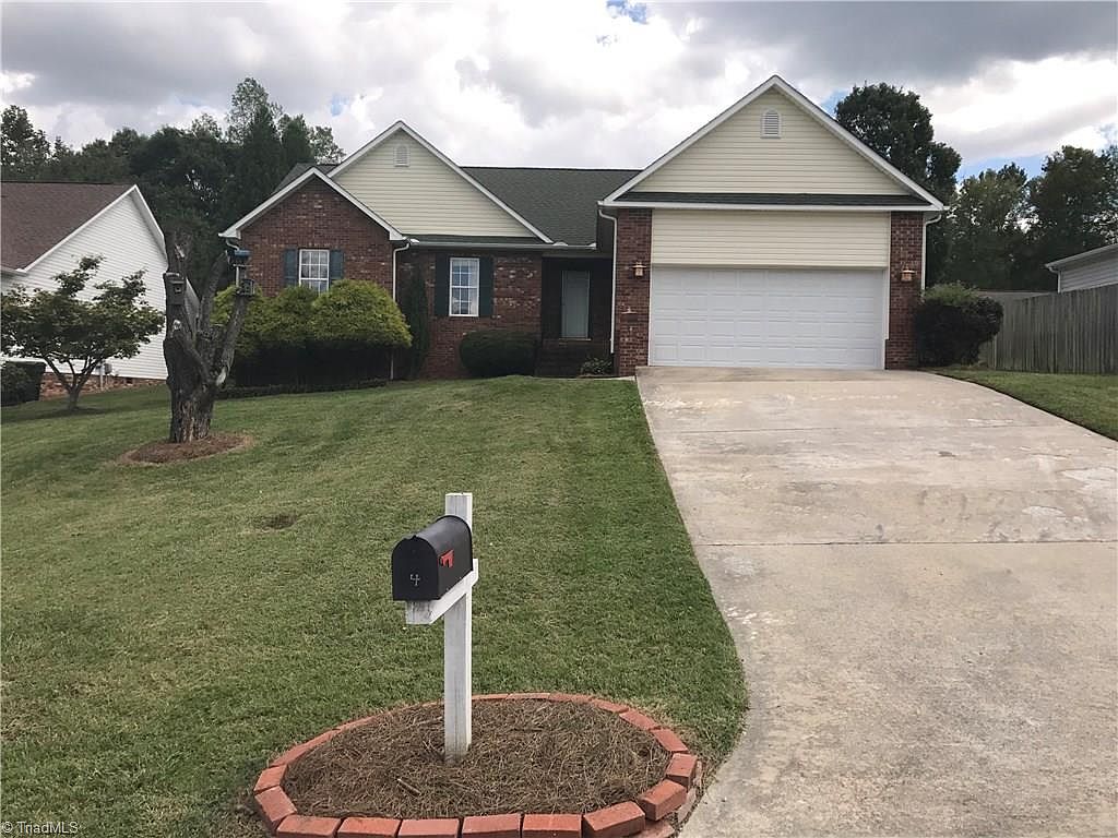 4 Shanda Ct, Thomasville, NC 27360 | Zillow