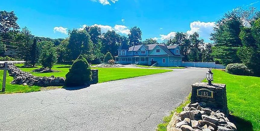 185 Spook Rock Rd, Suffern, NY 10901 | Zillow