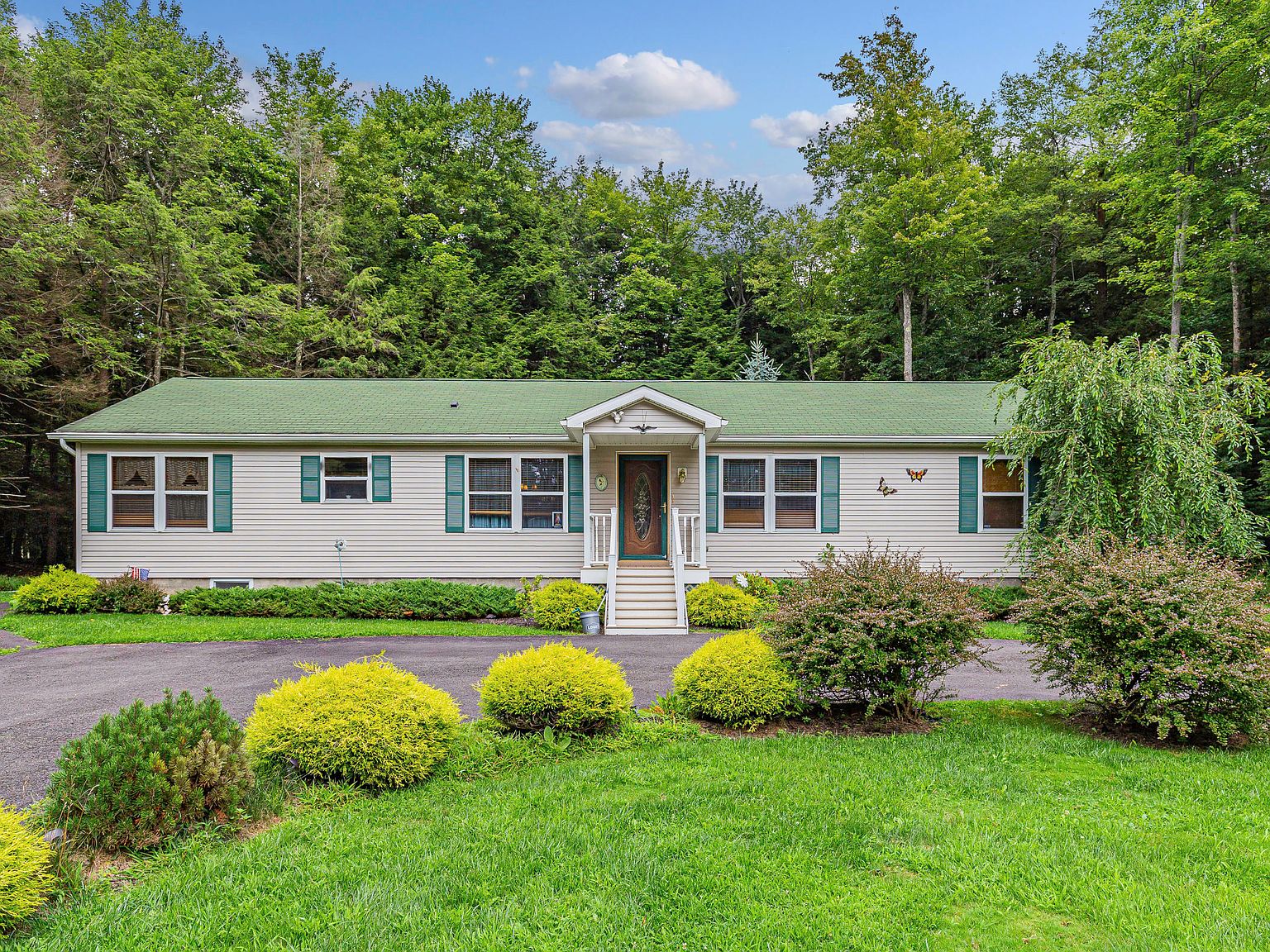 200 George Dr, Blakeslee, PA 18610 | Zillow