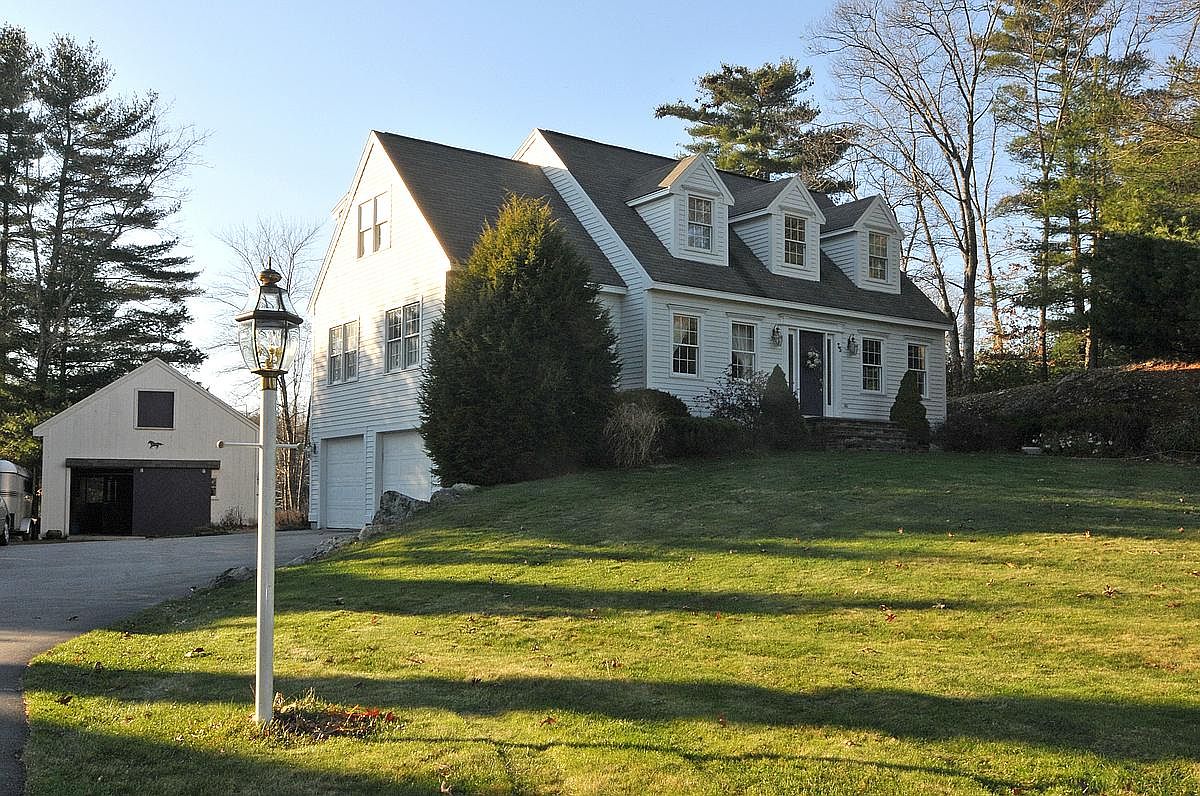 75 Wilson Pond Ln, Rowley, MA 01969 | Zillow