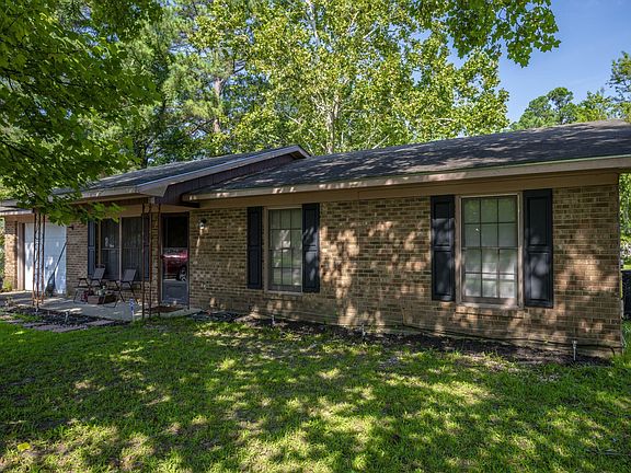 6470 Rannock Dr, Fayetteville, NC 28304 | MLS #10055768 | Zillow