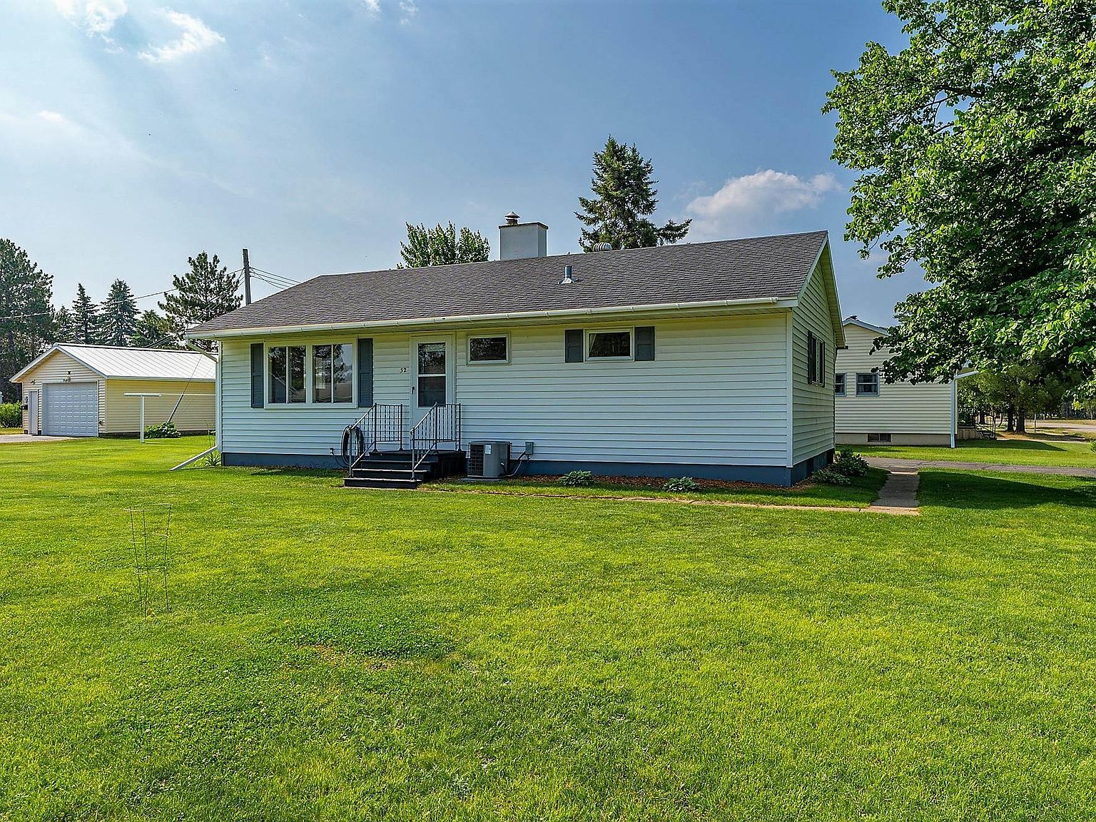 32 Dogwood Blvd, Babbitt, MN 55706 | Zillow