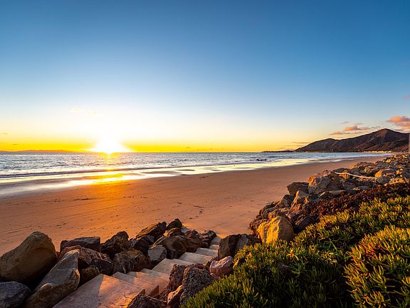 2956 Solimar Beach Dr, Ventura, CA 93001 | Zillow