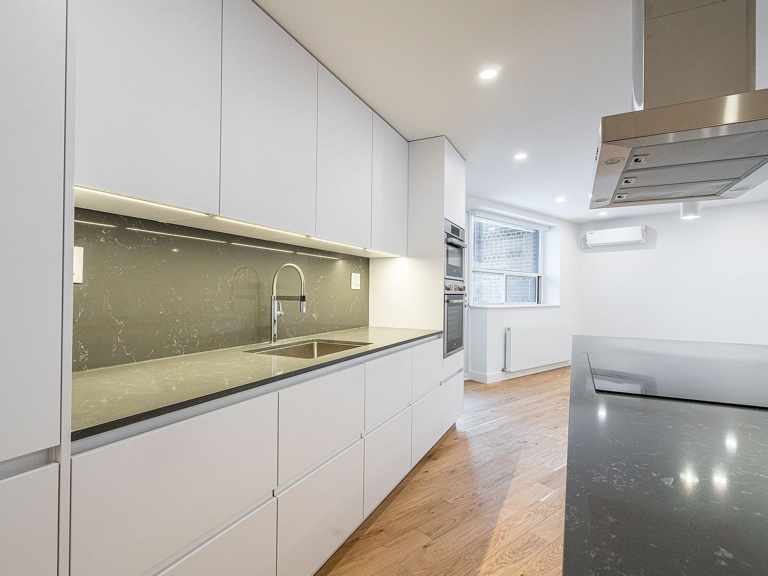 36 Castle Frank Rd #50003A-301, Toronto, ON M4W 2Z7 | Zillow