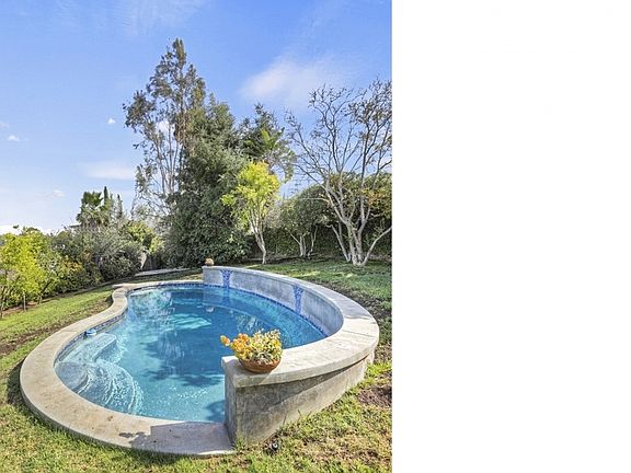 3272 Lowry Rd, Los Angeles, CA 90027 | Zillow