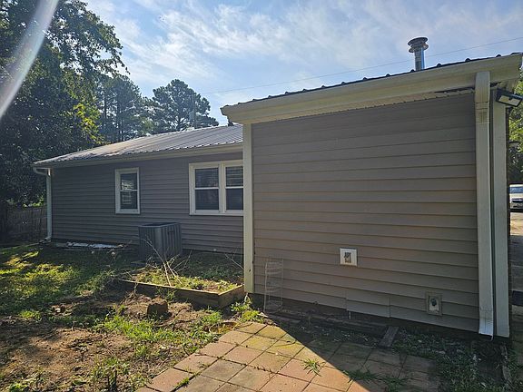 406 Judd St, Sanford, NC 27332 | Zillow