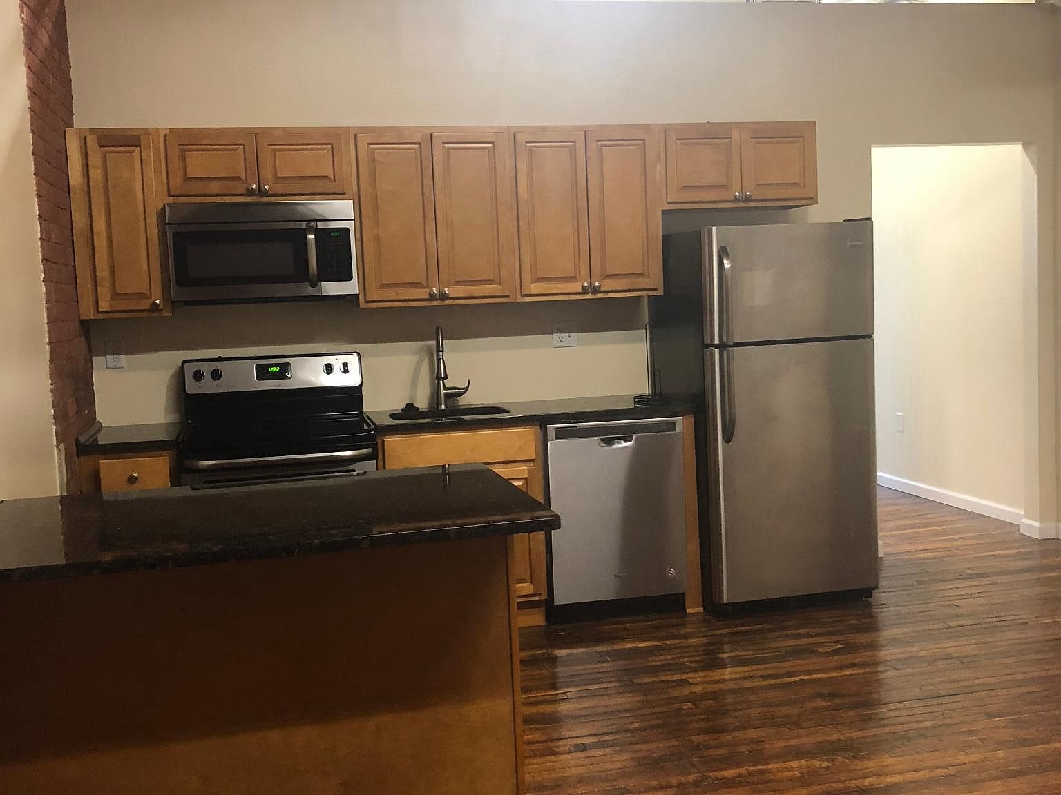 1477 Park St #204, Hartford, CT 06106 | Zillow