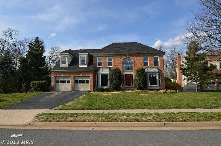 676 Old Hunt Way, Herndon, VA 20170 | Zillow