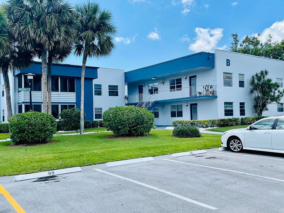 Kings Point - 74 Normandy Ln Delray Beach FL | Zillow